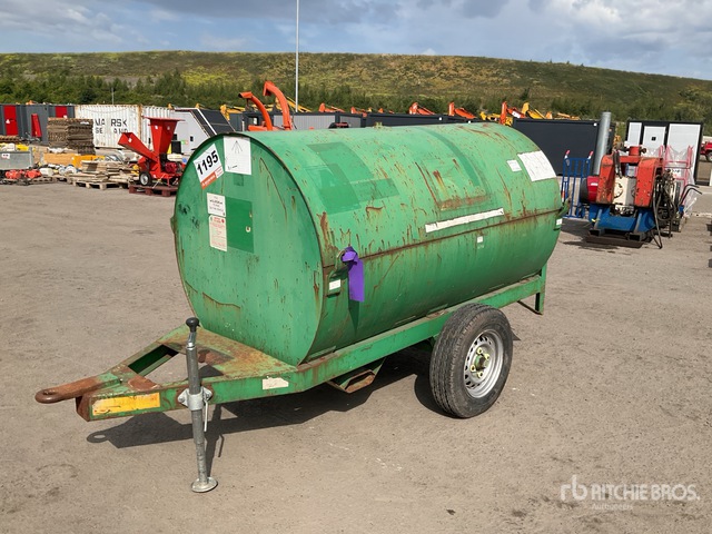 2016 950 L Trailer Mounted Fuel Tank | Ritchie Bros. Auctioneers