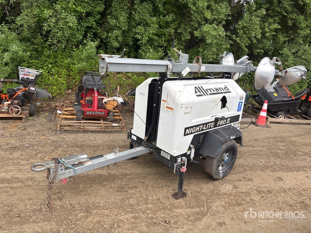 2016 Allmand Night-Lite Pro II 8 kW Light Tower | Ritchie Bros. Auctioneers