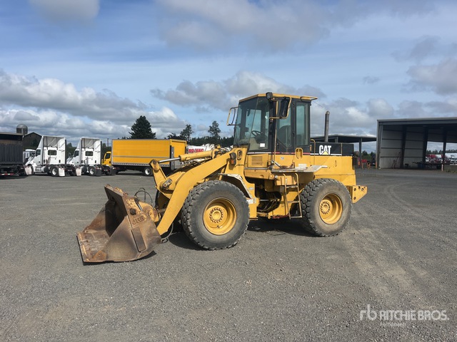 1997 Cat 924F Wheel Loader | Ritchie Bros. Auctioneers