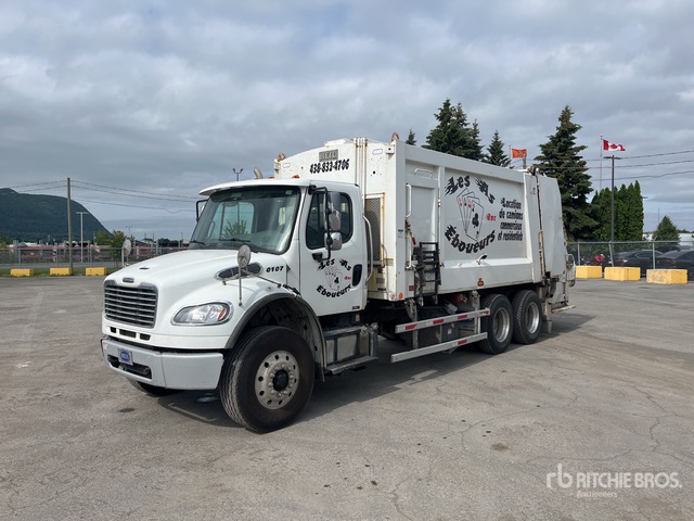 2023 Freightliner M2 106 6x4 Rear Loader Autocarro per rifiuti ...