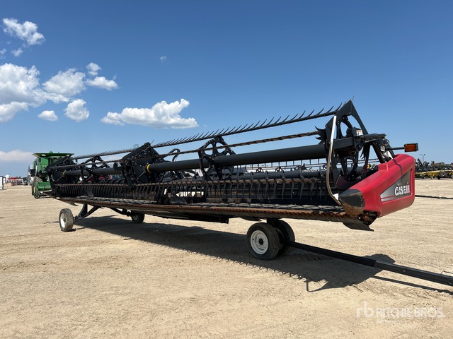 2011 Case IH 2162 35 ft Flex Draper Combine Header | Ritchie Bros ...