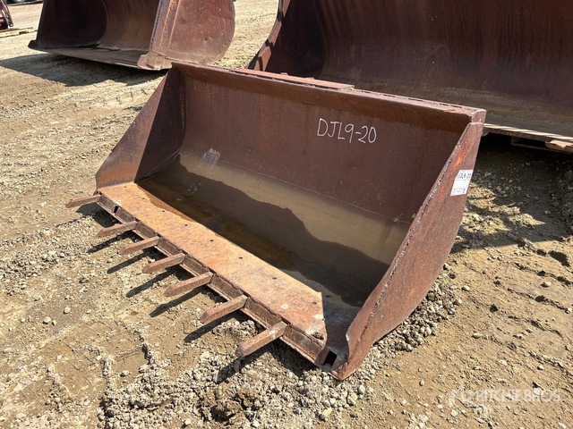 60 in Wheel Loader Bucket | Ritchie Bros. Auctioneers