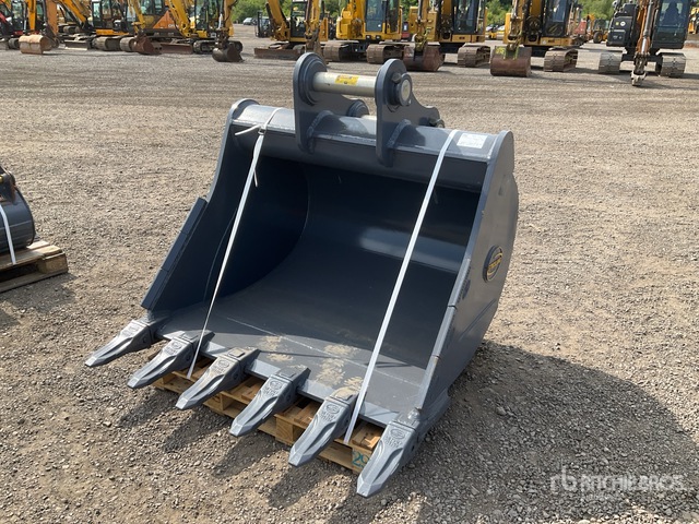 Strickland BT-21 1300 mm Digging Excavator Bucket - Fits Hitachi ZX210 ...