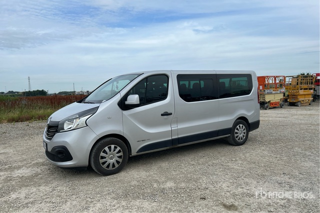 Renault Trafic 120dci 9-Seat Mini Bus | Ritchie Bros. Auctioneers