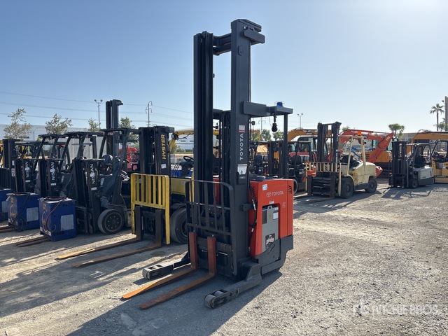 2021 Toyota 9BRU23 4500 lb Reach Truck | Ritchie Bros. Auctioneers