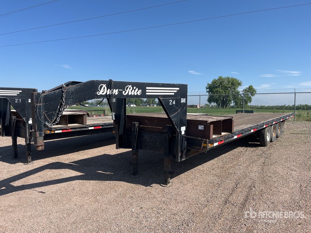 2000 Dun Rite 30 ft Tri/A Gooseneck Equipment Trailer | Ritchie Bros ...