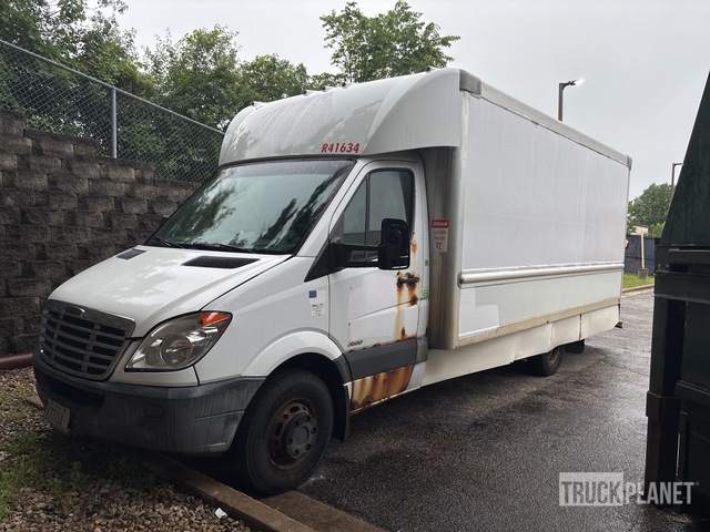 2009 Freightliner Sprinter Cargo Van in MADISON, Wisconsin, United ...