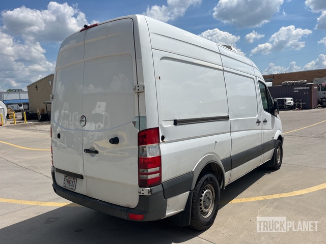 2015 Freightliner Sprinter Cargo Van in Vinita Terrace, Missouri ...