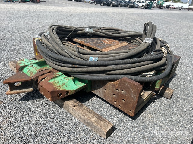 1998 ICE 44-50 Hydraulic Pile Hammer Extractor | Ritchie Bros. Auctioneers