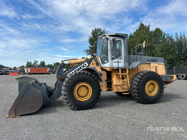 1996 Daewoo Mega 400 Wheel Loader | Ritchie Bros. Auctioneers