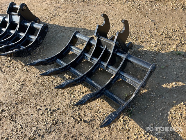 Bully Dog Equipment 42 in Q/C Excavator Rake - Fits fits John Deere 50/ ...