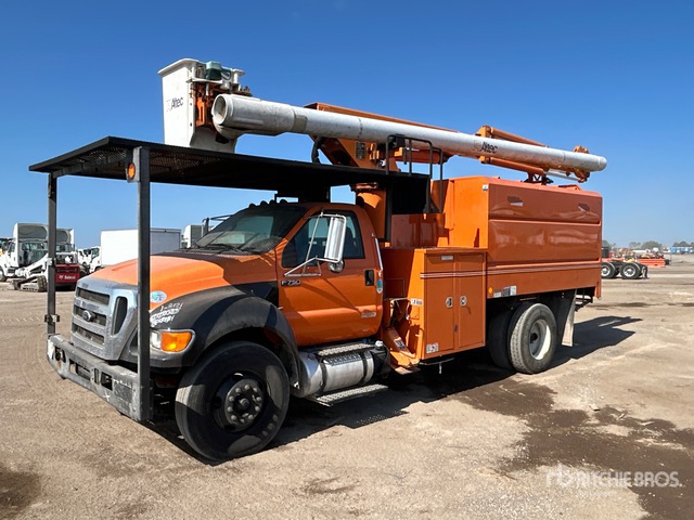 2013 Altec LR756 56 ft on 2012 Ford F-750 XL 4x2 Forestry Bucket Truck | Ritchie Bros. Auctioneers