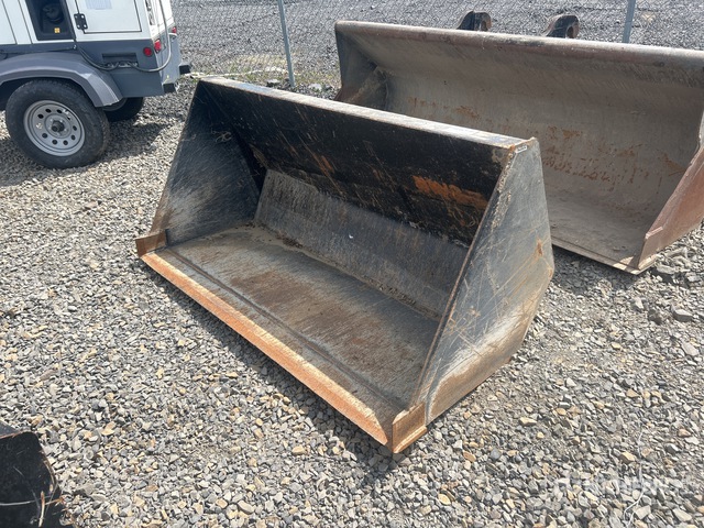 72 in General Purpose Telehandler Bucket | Ritchie Bros. Auctioneers