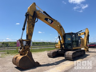 2015 Cat 323F L Tracked Excavator in Hazelwood, Missouri, United States ...