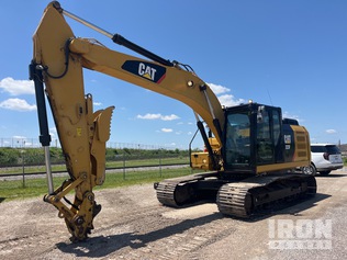 2016 Cat 323F L Tracked Excavator in Hazelwood, Missouri, United States ...
