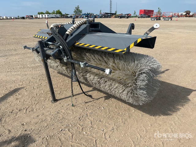 2015 Vilakone OY 270 104 in Wheel Loader Sweeper | Ritchie Bros ...