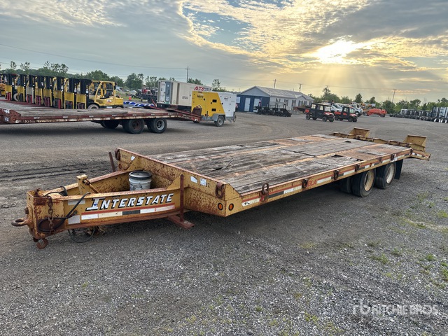 2003 Interstate 28 ft T/A Remorque pour équipement | Ritchie Bros ...