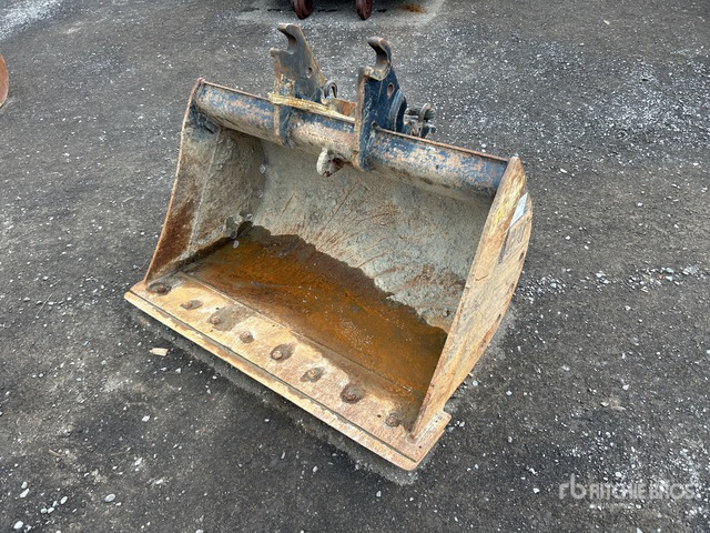 Cat 48 in Q/C Cleanup Backhoe Rear Bucket - Fits Cat 420F | Ritchie ...