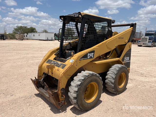 2006 Cat 252B Skid Steer Loader | Ritchie Bros. Auctioneers