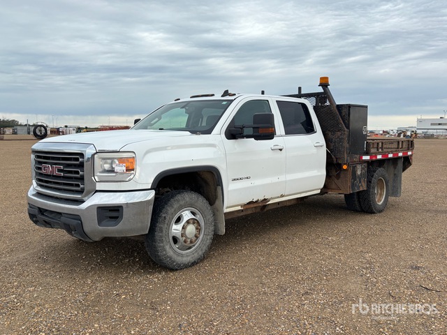 2015 GMC Sierra 3500HD 4x4 Crew Cab Flatbed Truck | Ritchie Bros ...