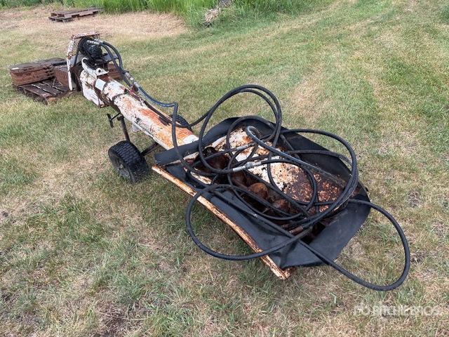 Johnson 8 in x 8 ft Transfer Hydraulic Grain Auger | Ritchie Bros ...