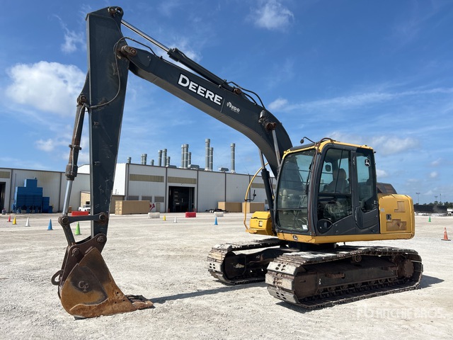 2011 John Deere 120D Tracked Excavator | Ritchie Bros. Auctioneers