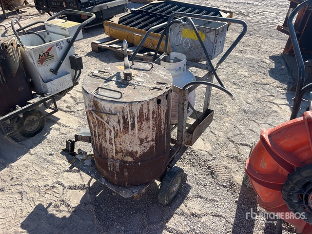 Walk-Behind Thermoplastic Handliner | Ritchie Bros. Auctioneers