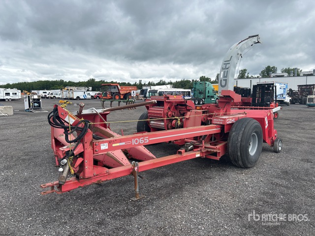 Gehl 1065 20 in Forage Harvester | Ritchie Bros. Auctioneers