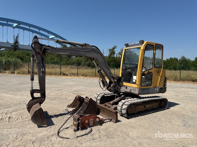 2000 Volvo EC45 Mini-Pelle Mini Excavator | Ritchie Bros. Auctioneers