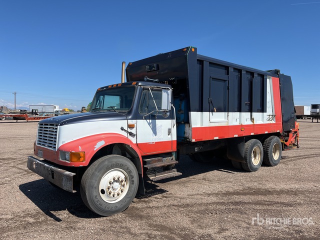1996 International 4900 6x4 Waste Collection Truck | Ritchie Bros ...