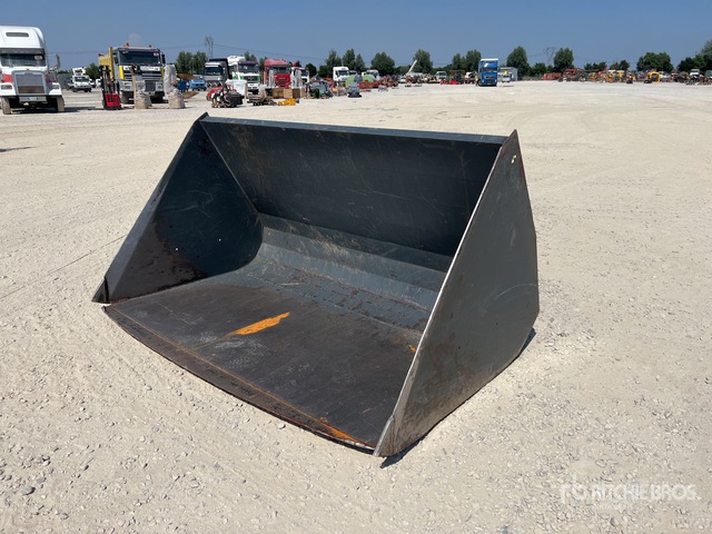 2020 Treemme Telehandler Bucket | Ritchie Bros. Auctioneers