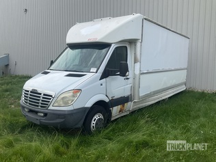 2010 UTIL/Freightliner Sprinter 4x2 Cargo Van (Inoperable) in Southgate ...
