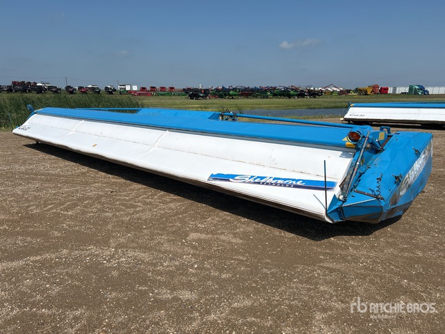 Shelbourne Reynolds CV32 32 ft Stripper Combine Header | Ritchie Bros ...