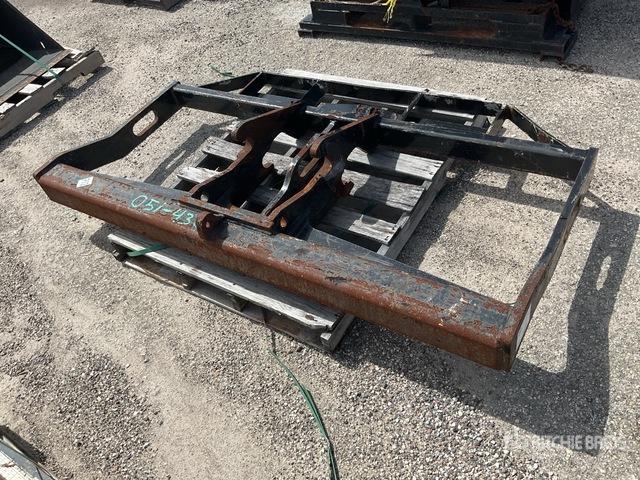 JLG 74 in Telehandler Swing Carriage | Ritchie Bros. Auctioneers