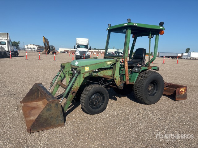 1993 John Deere 955 Utility Tractor | Ritchie Bros. Auctioneers