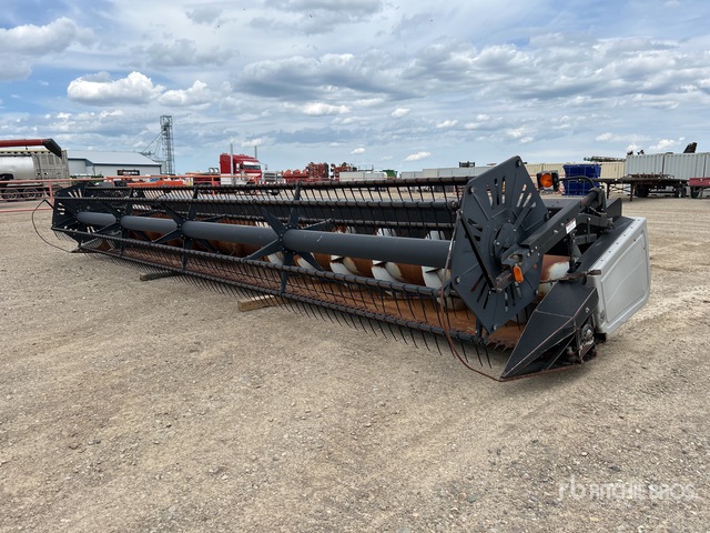 Agco 30 ft Rigid Combine Header | Ritchie Bros. Auctioneers