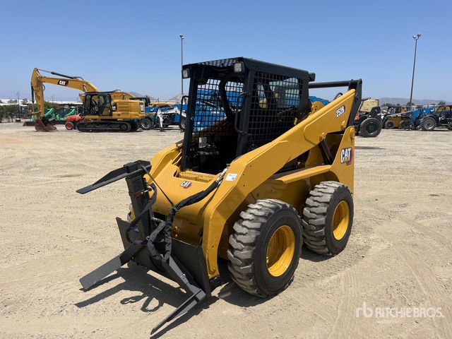 2004 Cat 252B Skid Steer Loader | Ritchie Bros. Auctioneers