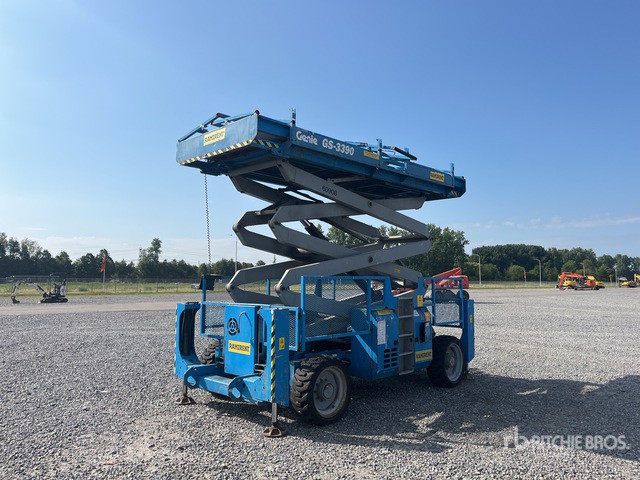 2008 Genie GS-3390 4x4 Diesel Scissor Lift | Ritchie Bros. Auctioneers
