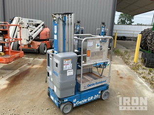 2014 Genie GR-20 Vertical Mast Lift in Genoa, Ohio, United States ...