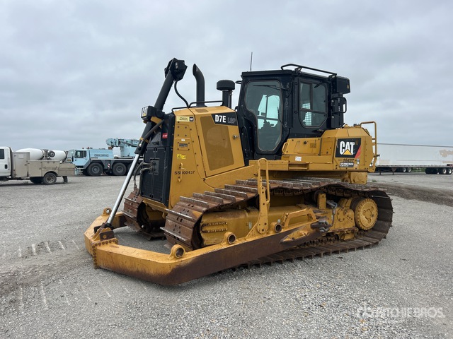 2017 Cat D7E LGP Crawler Dozer | Ritchie Bros. Auctioneers