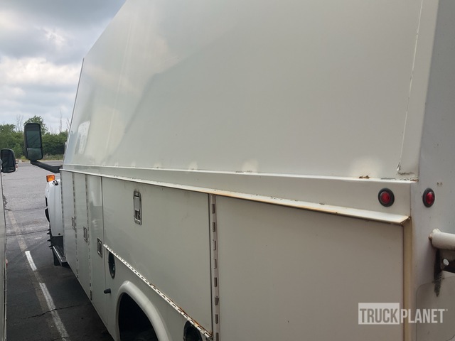 2006 GMC C5C042 4x2 Service Truck (Inoperable) in Buffalo, New York ...