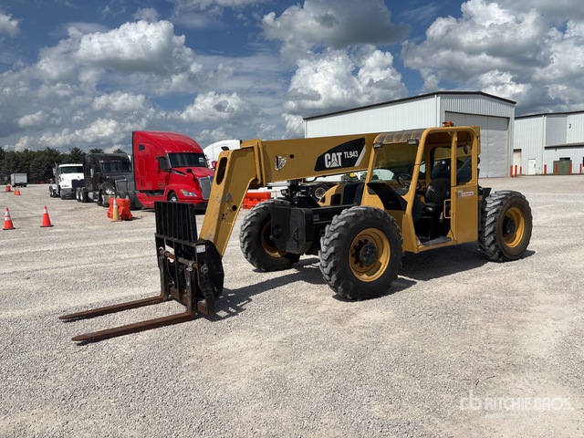 2007 Cat TL943 Telehandler | Ritchie Bros. Auctioneers
