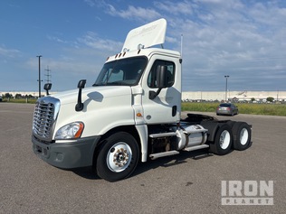 2014 Freightliner Tractor 6x4 T/A Day Cab Truck Tractor in Fargo, North ...