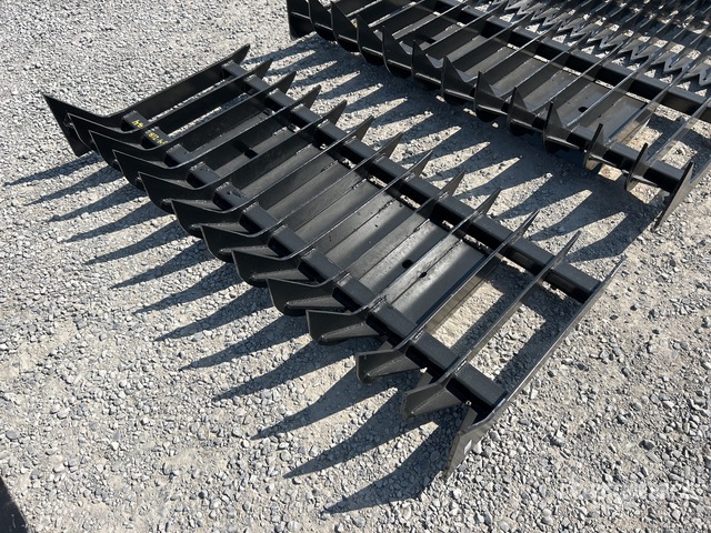 Kit Containers QT-RR-70 70 in Skid Steer Root Rake | Ritchie Bros ...