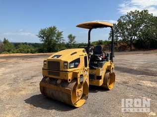 2016 Cat CB36B Double Drum Roller in Greenbrier, Arkansas, United ...
