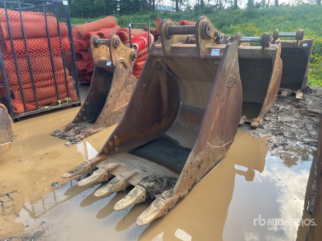 WBM 48 in Digging Excavator Bucket | Ritchie Bros. Auctioneers