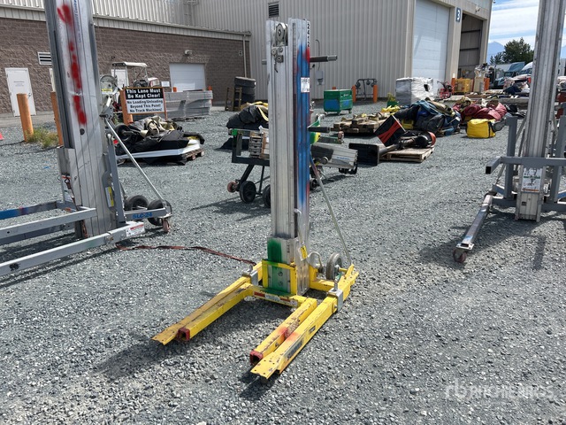 2020 Sumner 2412 Material Hoist | Ritchie Bros. Auctioneers