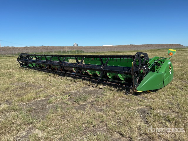 2010 John Deere 635F 35 ft Flex Combine Header | Ritchie Bros. Auctioneers