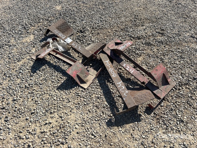 Quantity of (4) Steel Wheel Chocks | Ritchie Bros. Auctioneers