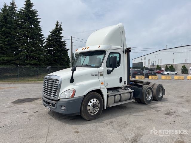 2014 Freightliner Cascadia 125 T/A Day Cab Truck Tractor | Ritchie Bros ...